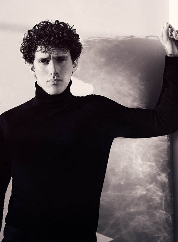 Meet Sam Vartholomeos: Greek-American actor – NEO Magazine